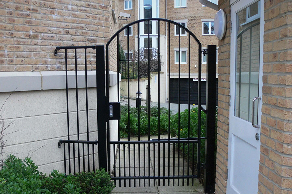 Metal Gates & Grilles Tottenham | Collapsible Gates